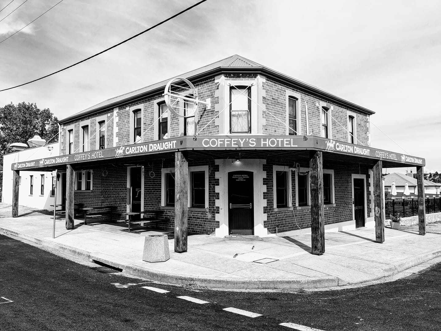 Coffeys Hotel - Visit Cooma